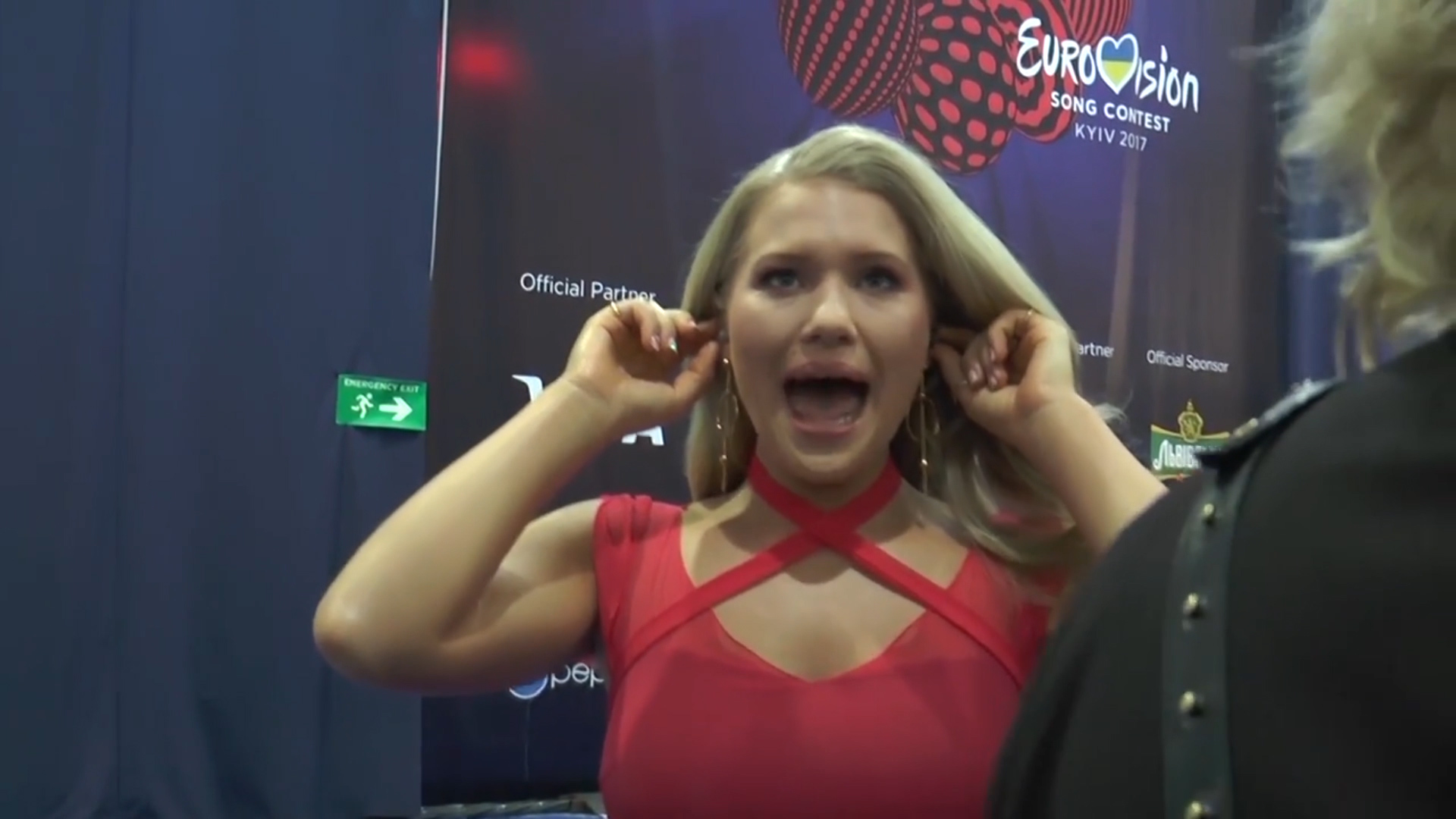 Going on stage | LuckyTV